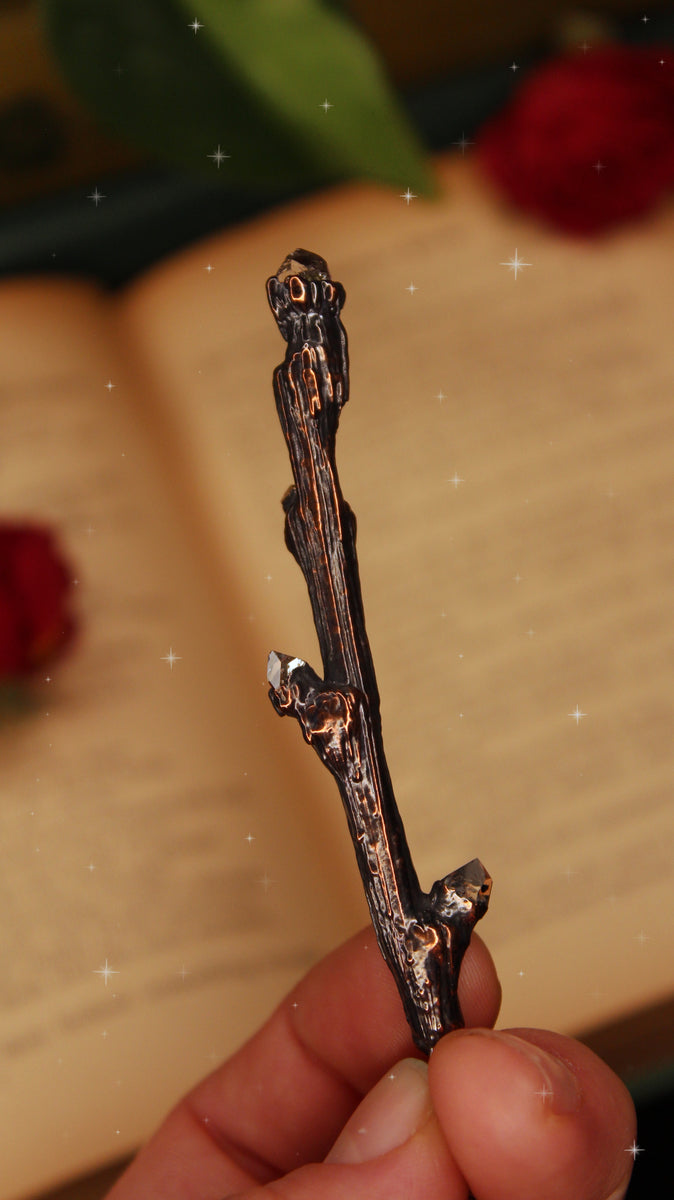 Herkimer Diamond Wand II – Earth & Stardust